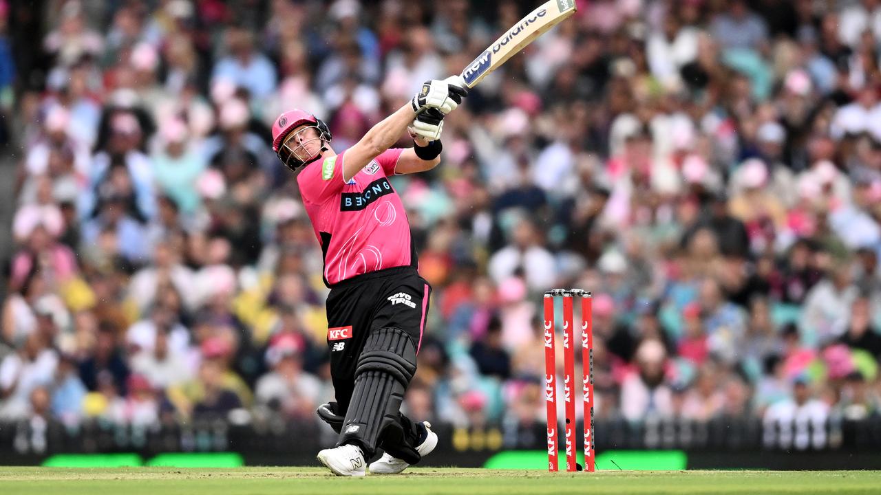Rain puts dampener on Steve Smith’s Big Bash return – The Queenslander